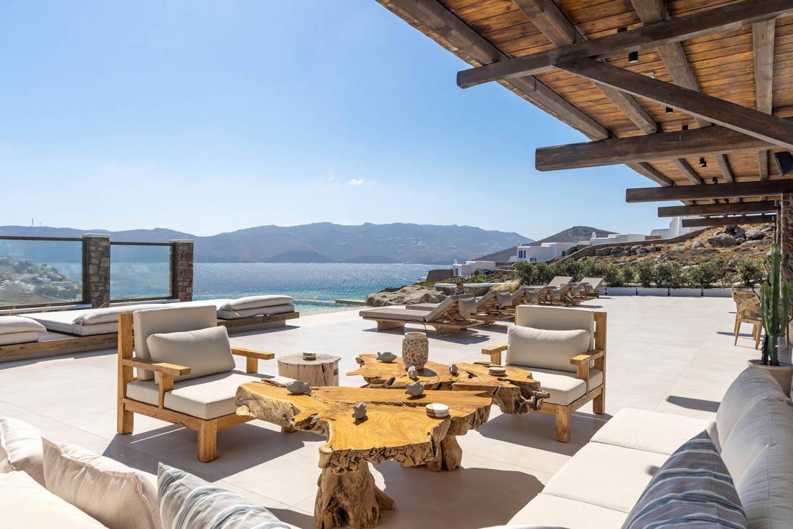 700 M² Villa ∙ 7 Bedrooms ∙ 14 Guests - Mykonos Region