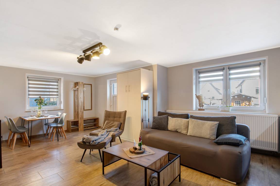 50 M² Ferienwohnung ∙ 1 Schlafzimmer ∙ 4 Gäste - Bad Sulza