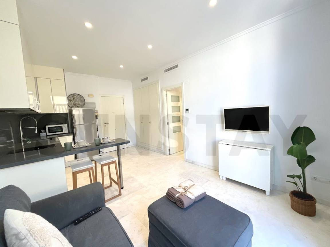 65 M² Apartamento ∙ 2 Habitaciones ∙ 3 Huéspedes - Alboraya