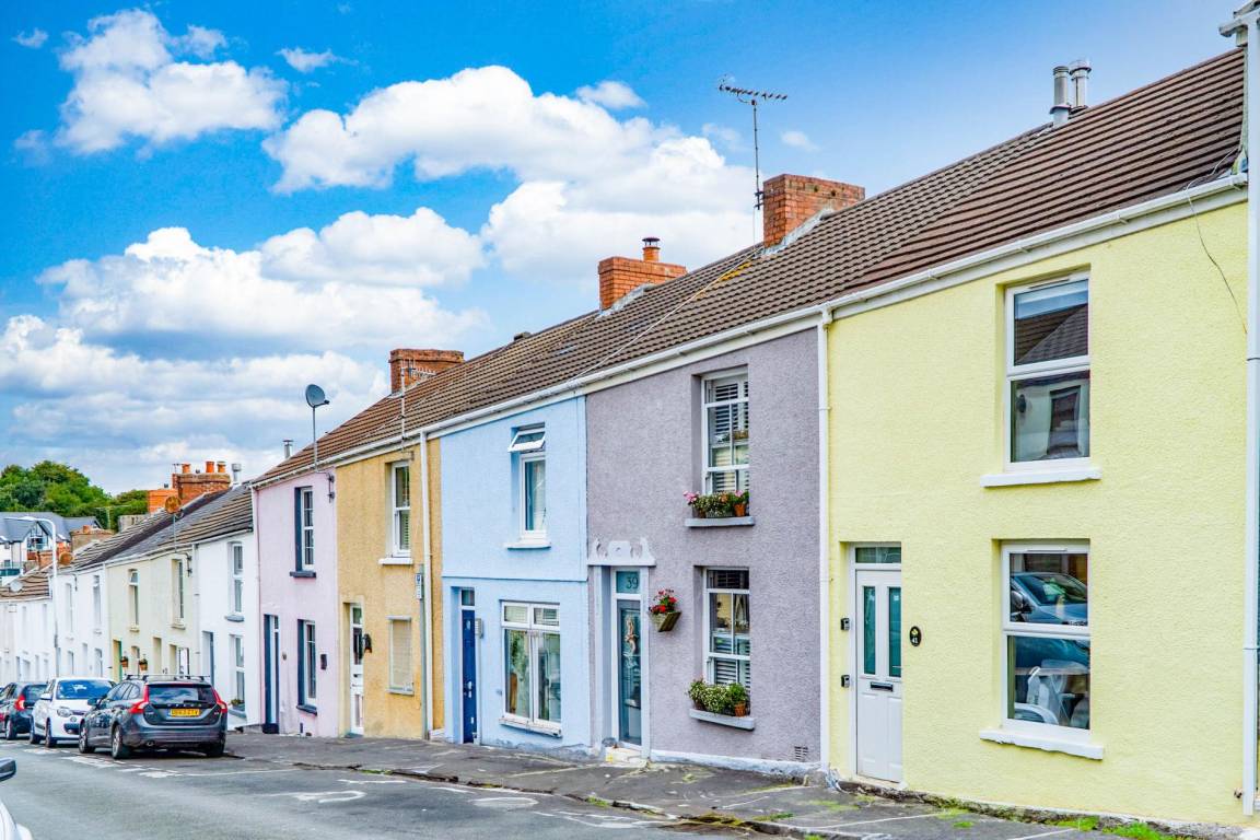 90 M² House ∙ 2 Bedrooms ∙ 4 Guests - The Mumbles