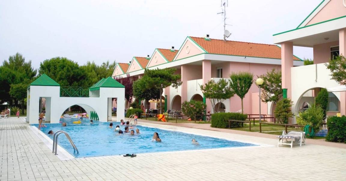 65 M² Villa ∙ 3 Schlafzimmer ∙ 7 Gäste - Bibione