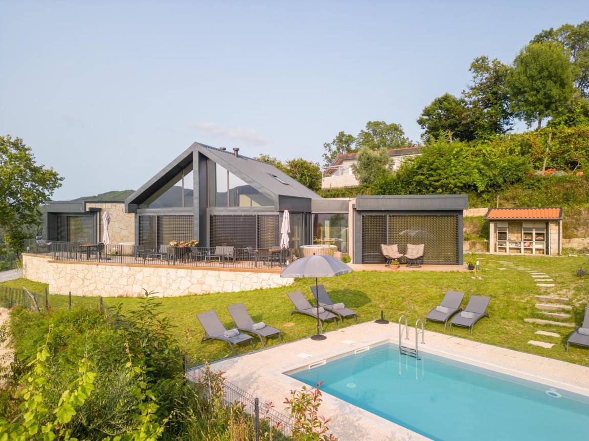 85 M² Chalé ∙ 2 Quartos ∙ 4 Hóspedes - Portugal