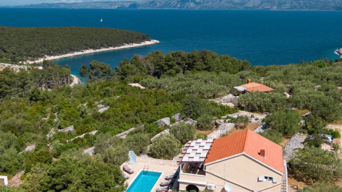 130 M² Villa ∙ 4 Schlafzimmer ∙ 8 Gäste - Vela Luka