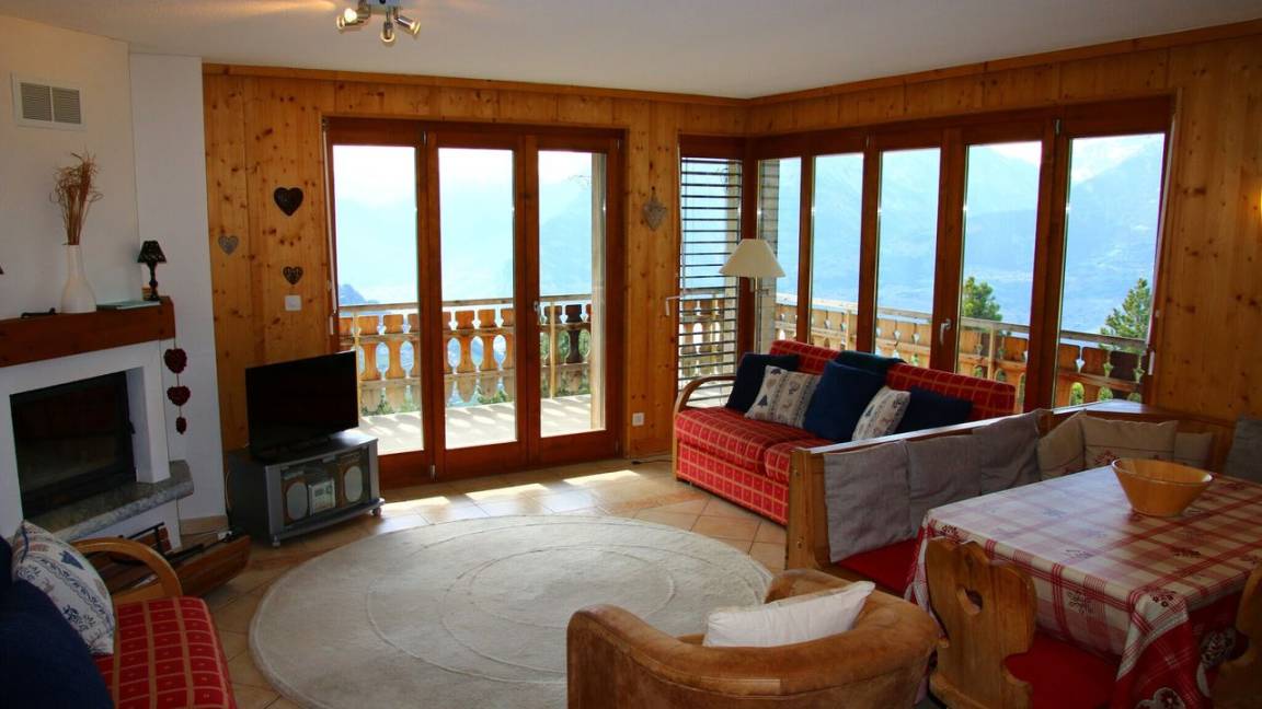 82 M² Huoneisto ∙ 2 Makuuhuonetta ∙ 6 Vierasta - Nendaz