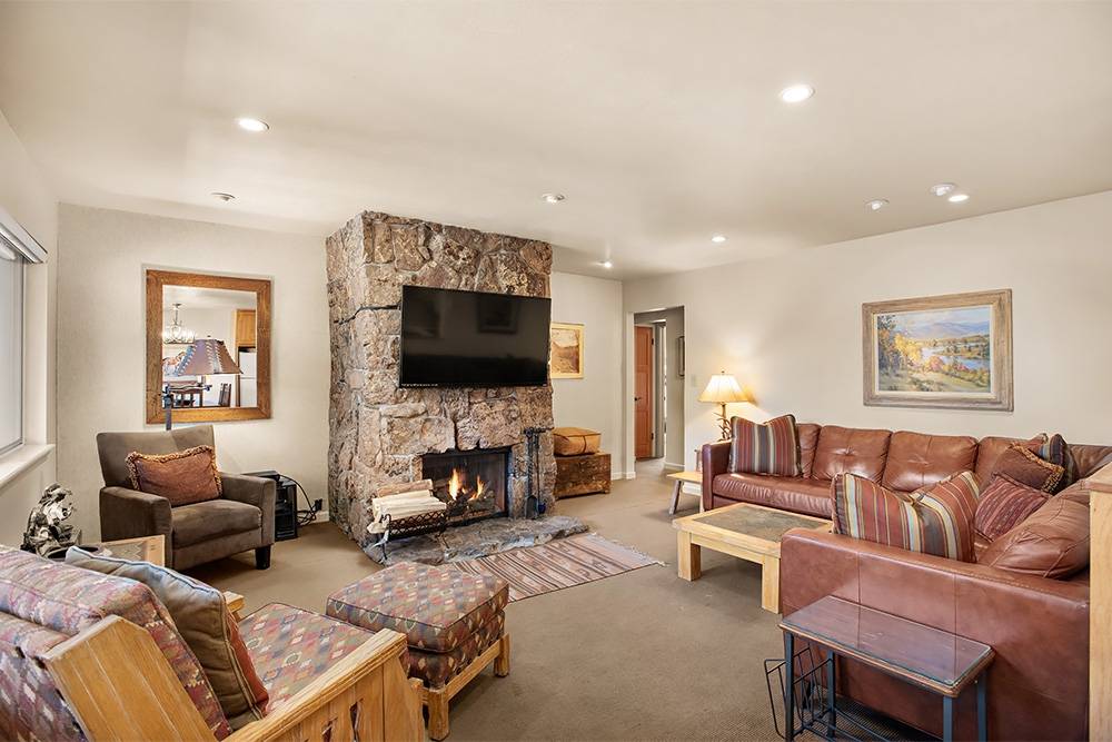 124 M² Condo ∙ 4 Bedrooms ∙ 10 Guests - Aspen, CO