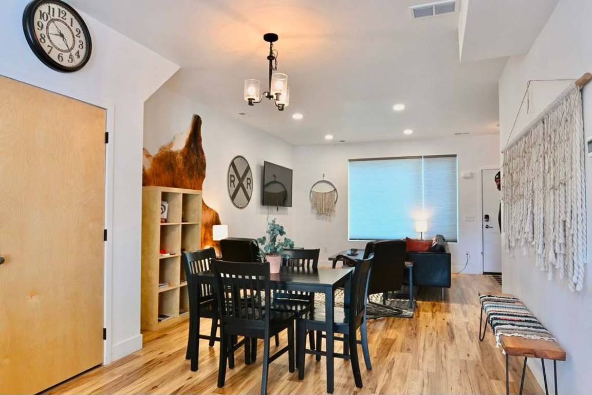 Apartment ∙ 2 Bedrooms ∙ 4 Guests - Sheridan, WY