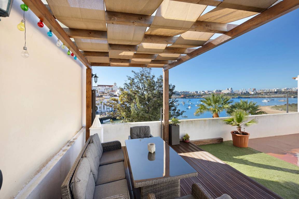 230 M² House ∙ 4 Bedrooms ∙ 8 Guests - Ferragudo