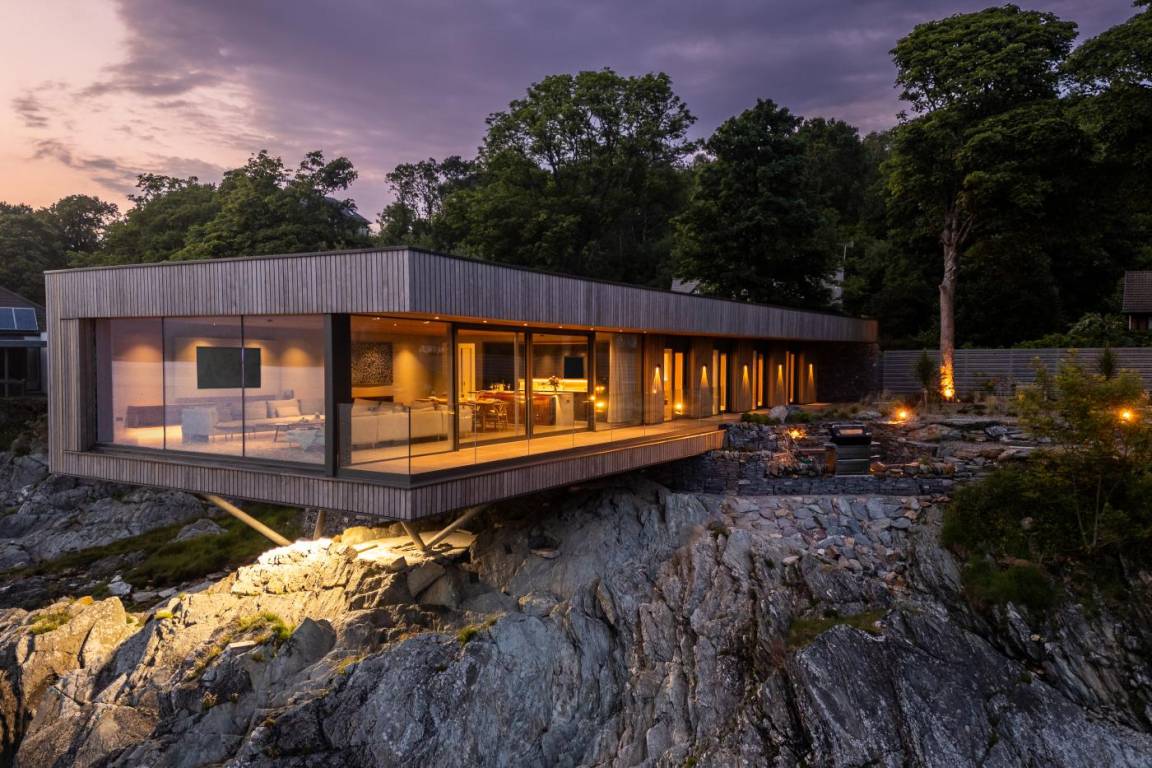 Cottage ∙ 4 Bedrooms ∙ 8 Guests - Loch Lomond
