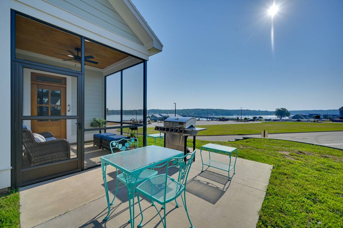 96 M² Cottage ∙ 2 Bedrooms ∙ 4 Guests - Lake Greenwood, SC