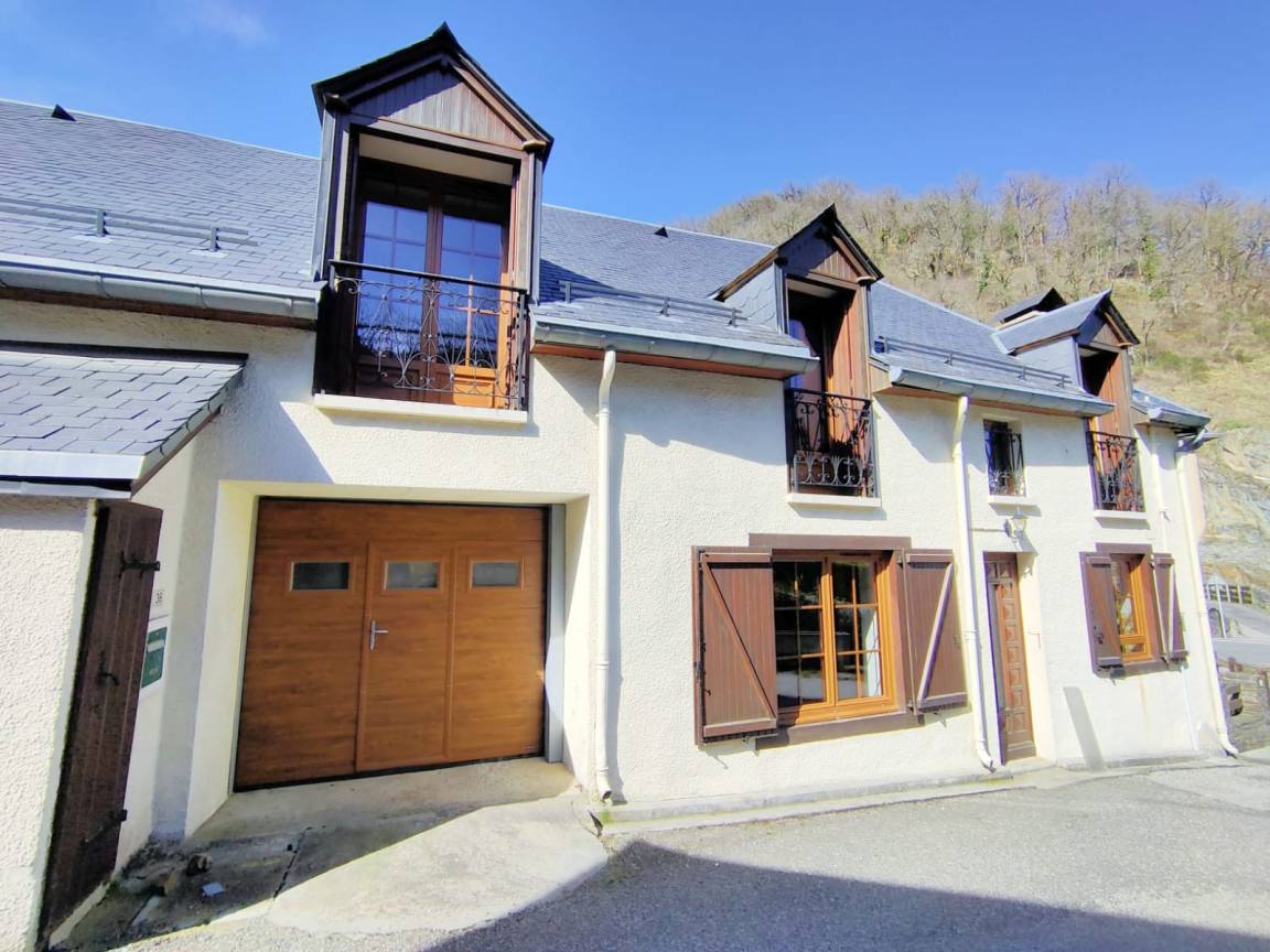 140 M² House ∙ 3 Bedrooms ∙ 6 Guests - Les
