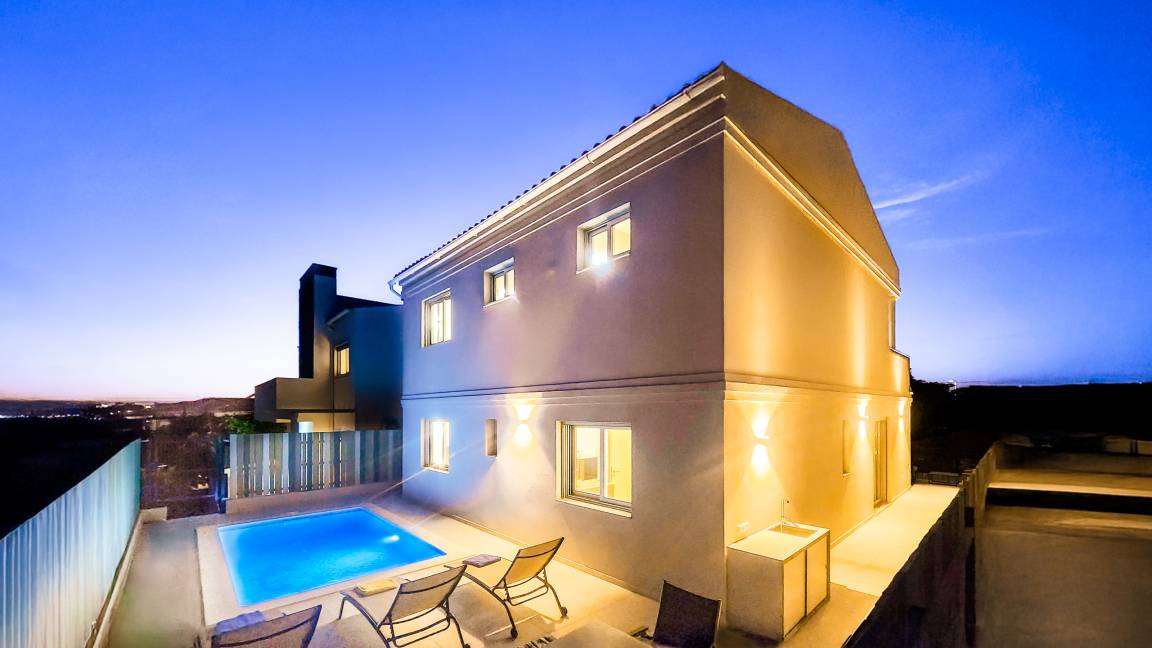 222 M² Villa ∙ 5 Chambres ∙ 10 Personnes - Quarteira