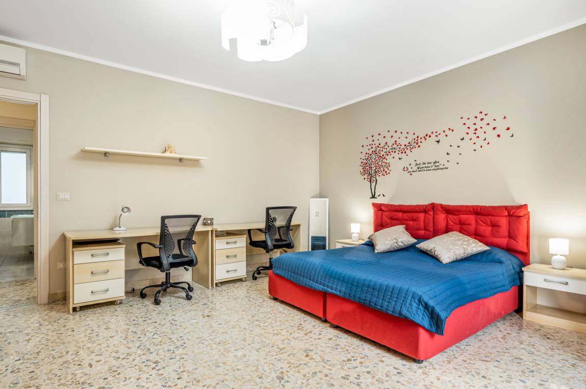 100 M² Apartment ∙ 3 Bedrooms ∙ 8 Guests - Catania