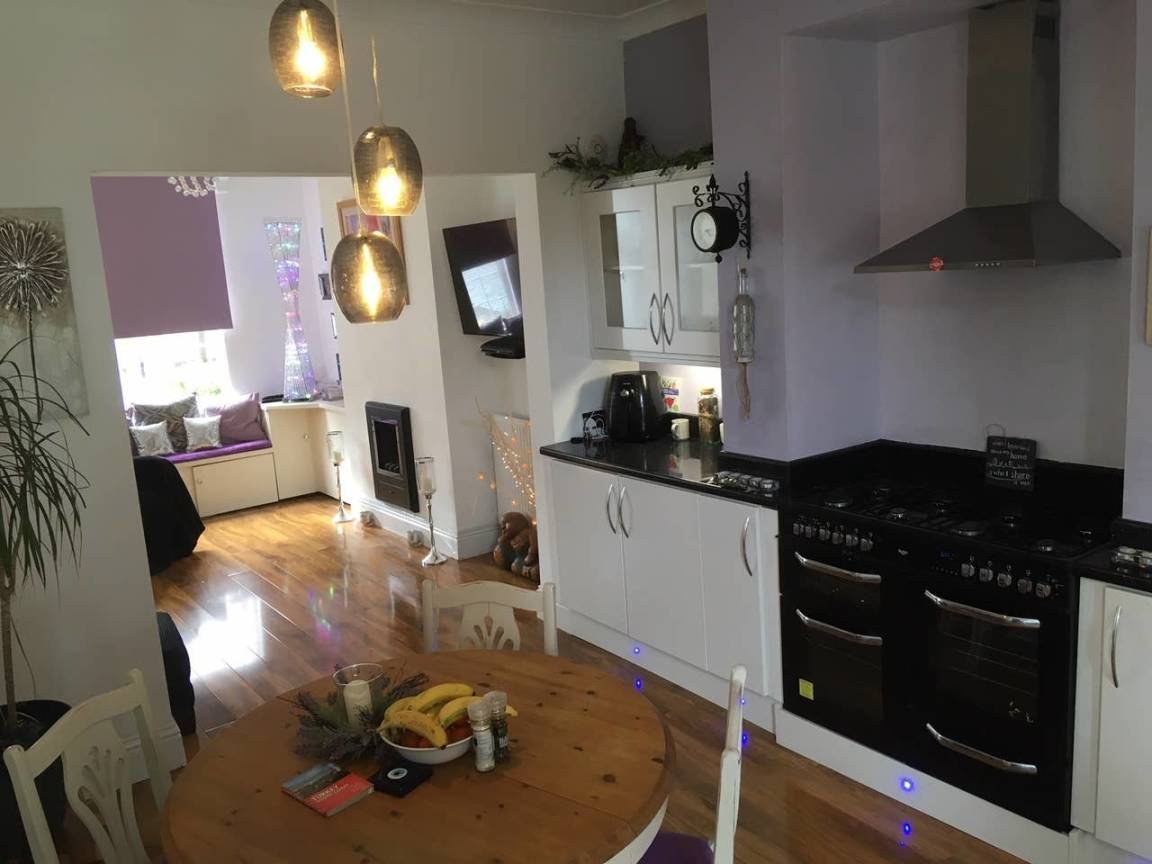 85 M² House ∙ 2 Bedrooms ∙ 4 Guests - Darlington
