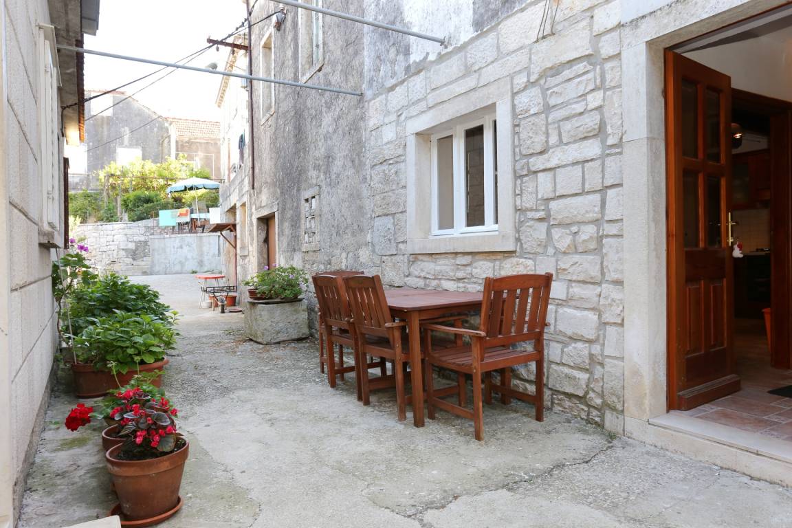 79 M² House ∙ 4 Bedrooms ∙ 6 Guests - Korčula