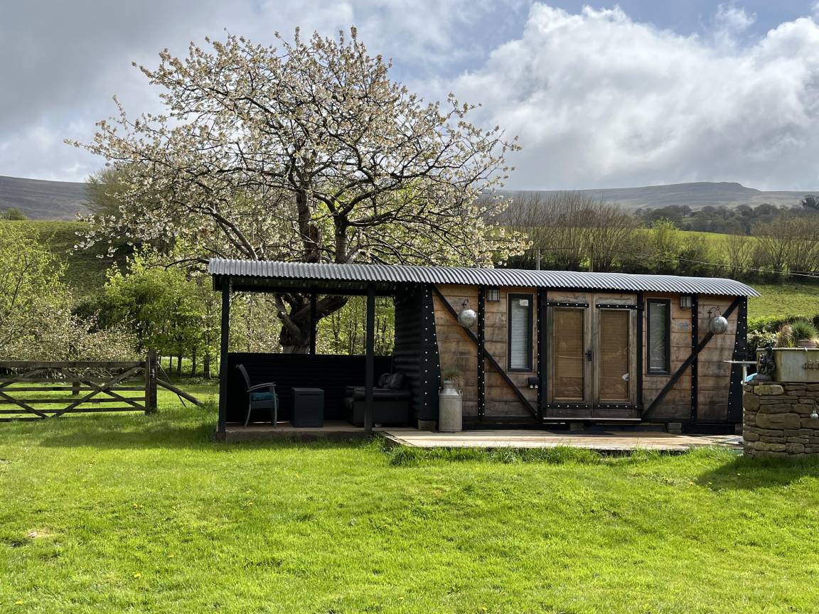 11 M² Cabin ∙ 1 Bedroom ∙ 2 Guests - Crickhowell