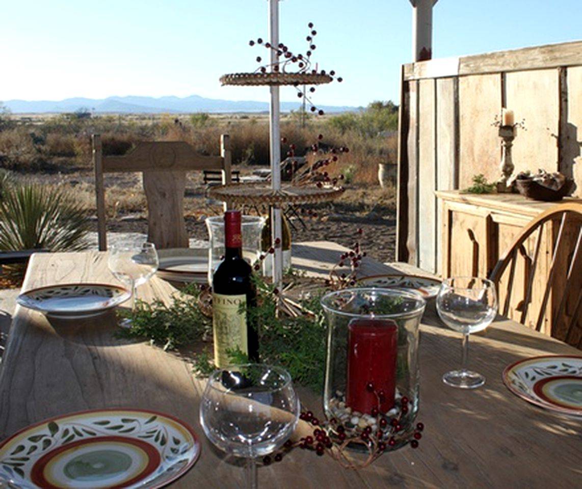 Accommodation ∙ 1 Bedroom ∙ 8 Guests - Marathon, TX