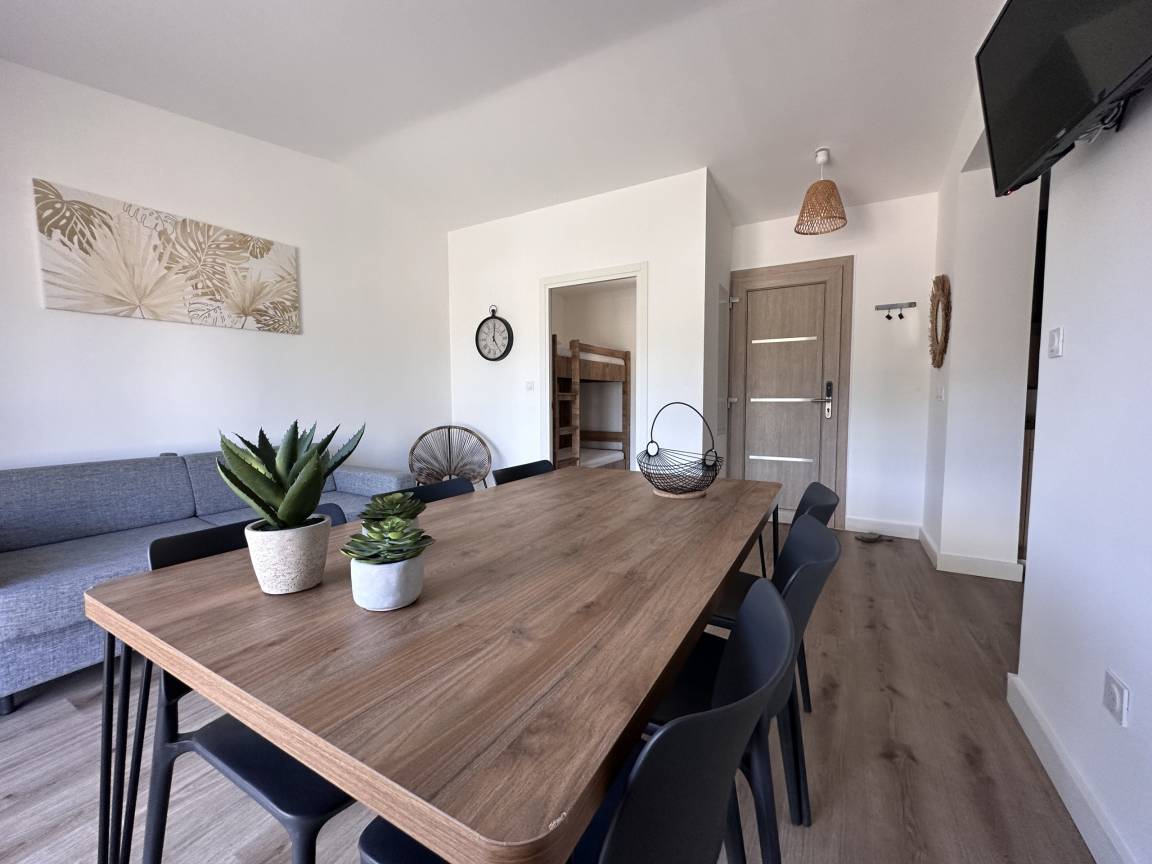 44 M² Apartment ∙ 2 Bedrooms ∙ 6 Guests - Corsica