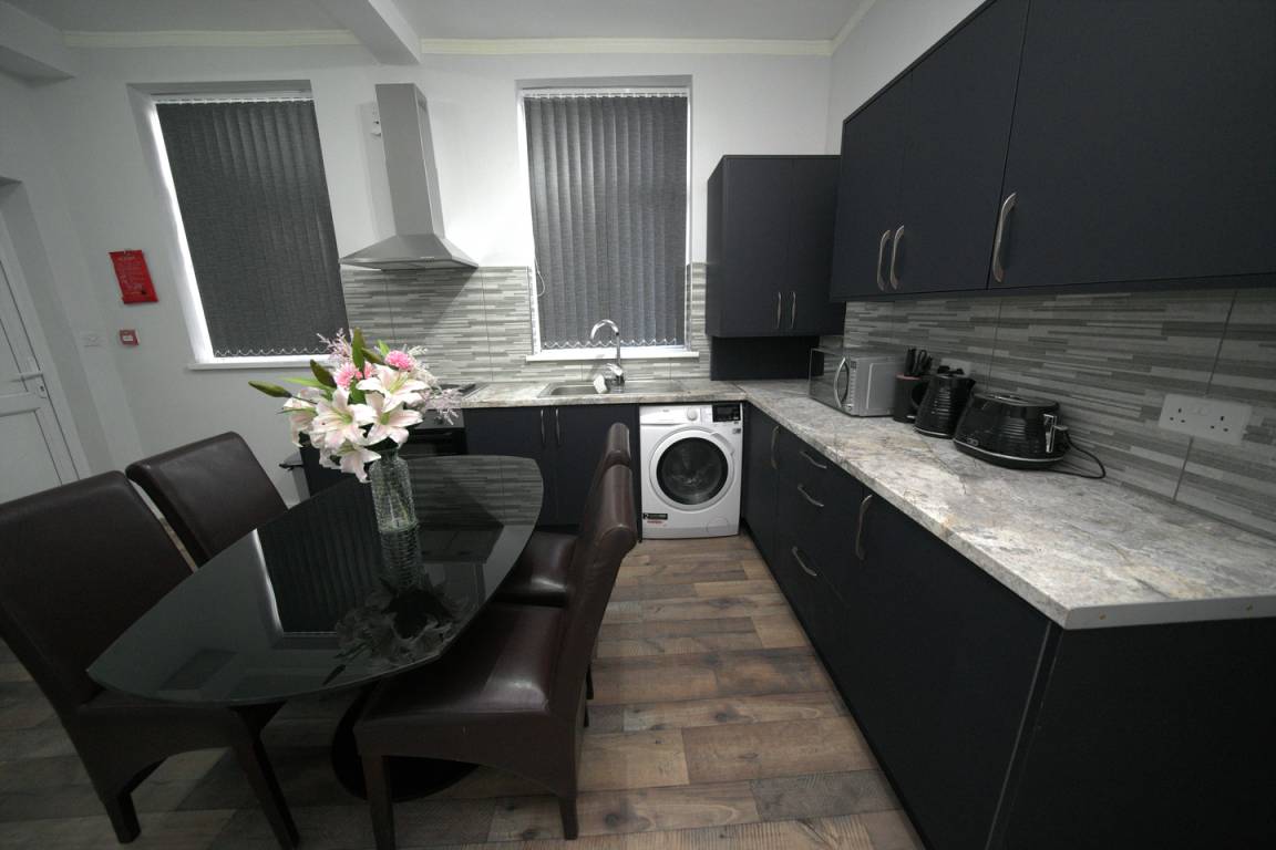 55 M² Apartment ∙ 2 Bedrooms ∙ 4 Guests - Telford