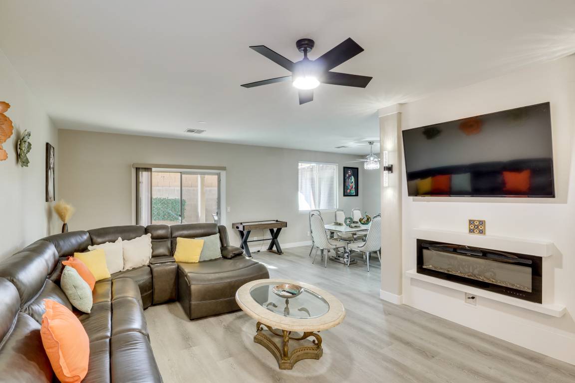 204 M² Huis ∙ 4 Slaapkamers ∙ 8 Gasten - Las Vegas, NV