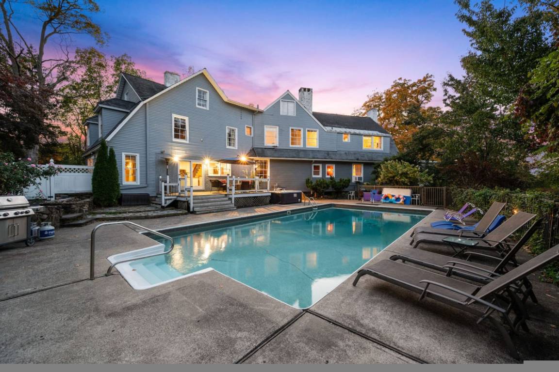 621 M² House ∙ 1 Bedroom ∙ 16 Guests - Beacon, NY