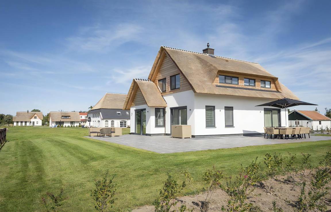 280 M² Villa ∙ 5 Makuuhuonetta ∙ 10 Vierasta - Texel