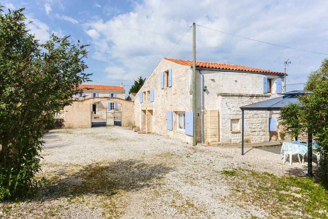60 M² Maison De Vacances ∙ 2 Chambres ∙ 4 Personnes - Saintes