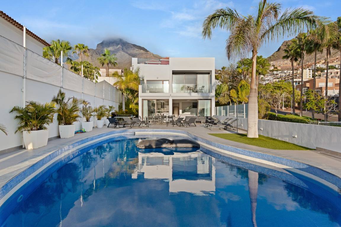 Villa ∙ 8 Chambres ∙ 16 Personnes - Los Cristianos