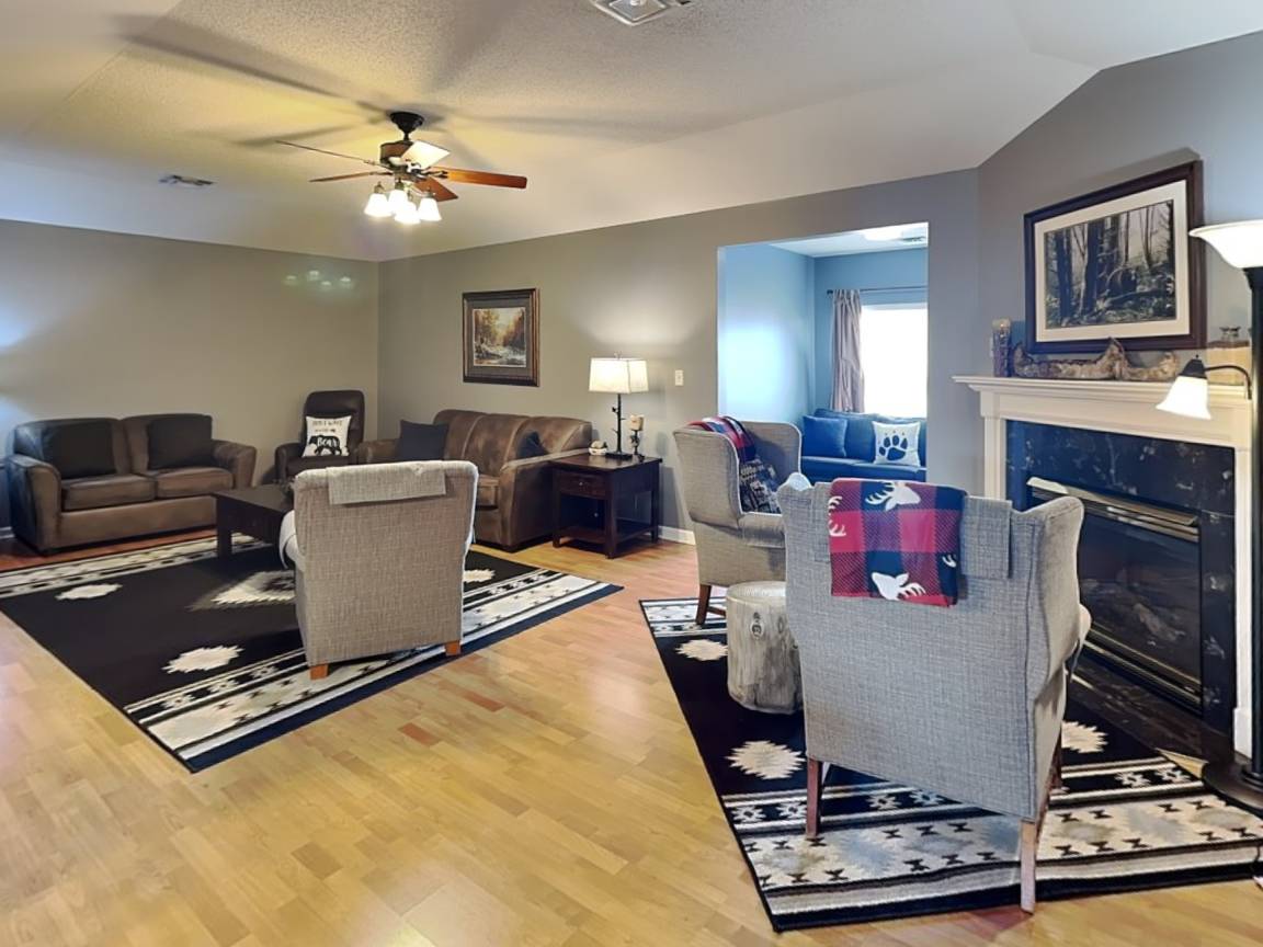 116 M² Condo ∙ 2 Bedrooms ∙ 8 Guests - Pigeon Forge, TN