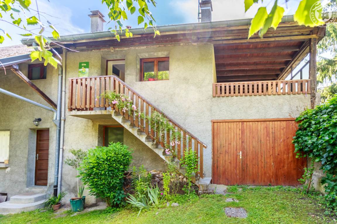 74 M² Gîte ∙ 3 Chambres ∙ 6 Personnes - Allevard