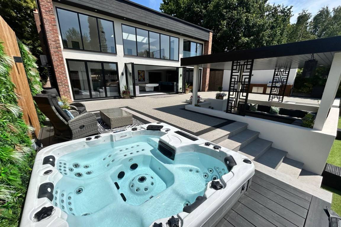 560 M² Villa ∙ 5 Bedrooms ∙ 10 Guests - Doncaster