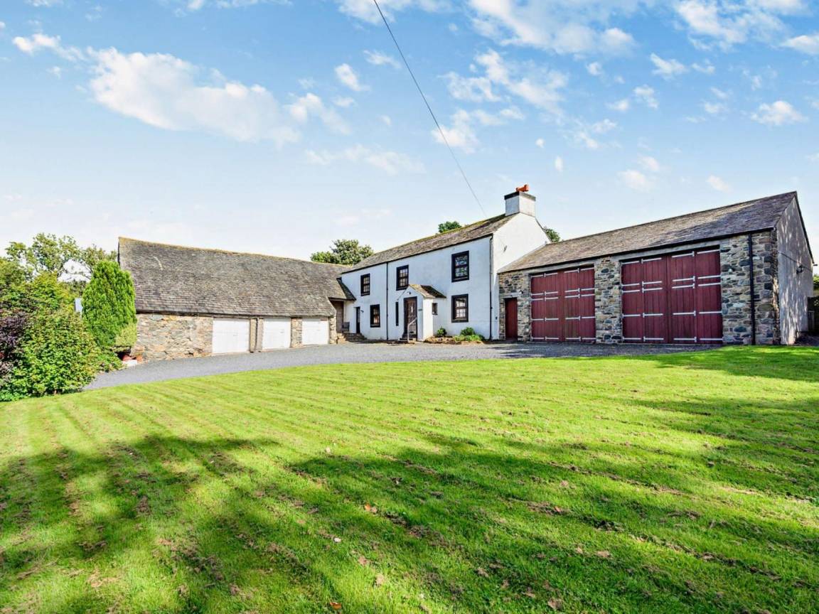 Cottage ∙ 7 Bedrooms ∙ 14 Guests - Keswick