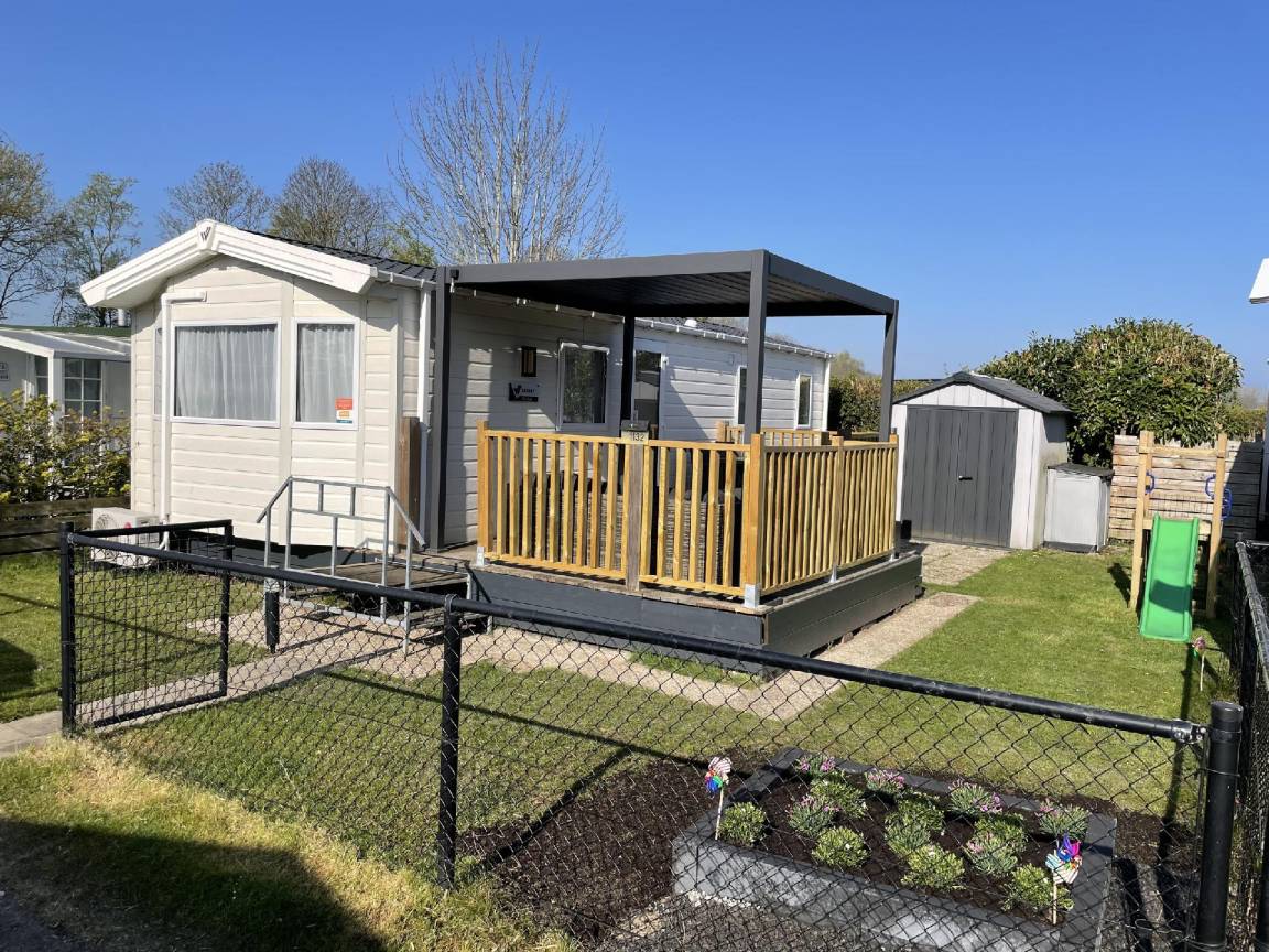 35 M² Ferienhaus ∙ 2 Schlafzimmer ∙ 4 Gäste - Kamperland