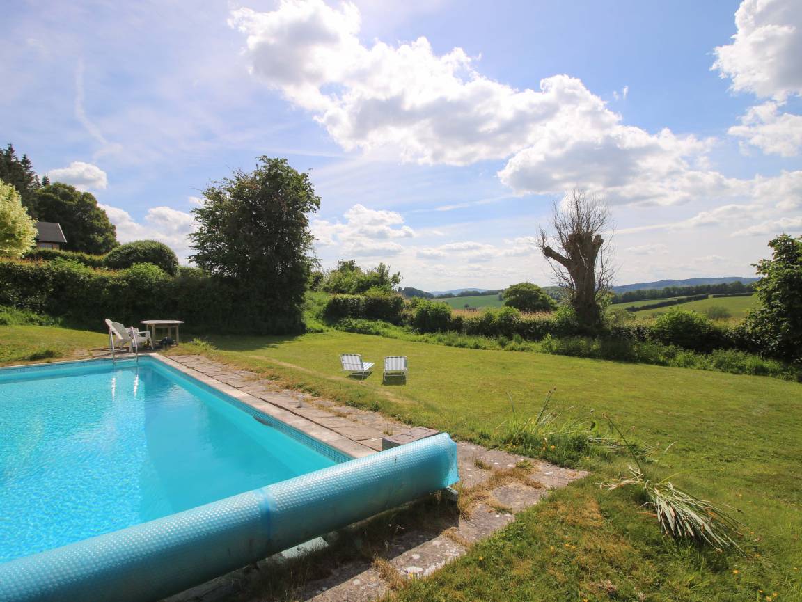 Cottage ∙ 2 Bedrooms ∙ 4 Guests - Stokesay Castle