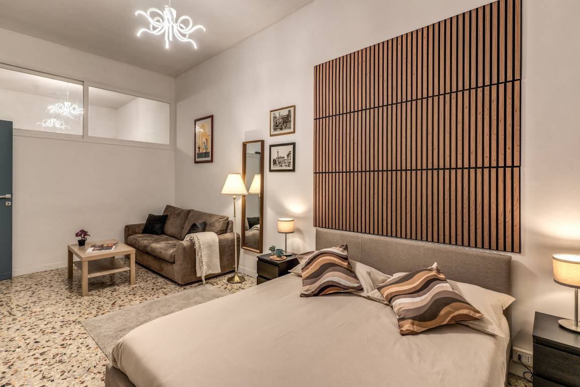 90 M² Huoneisto ∙ 2 Makuuhuonetta ∙ 7 Vierasta - Rooma