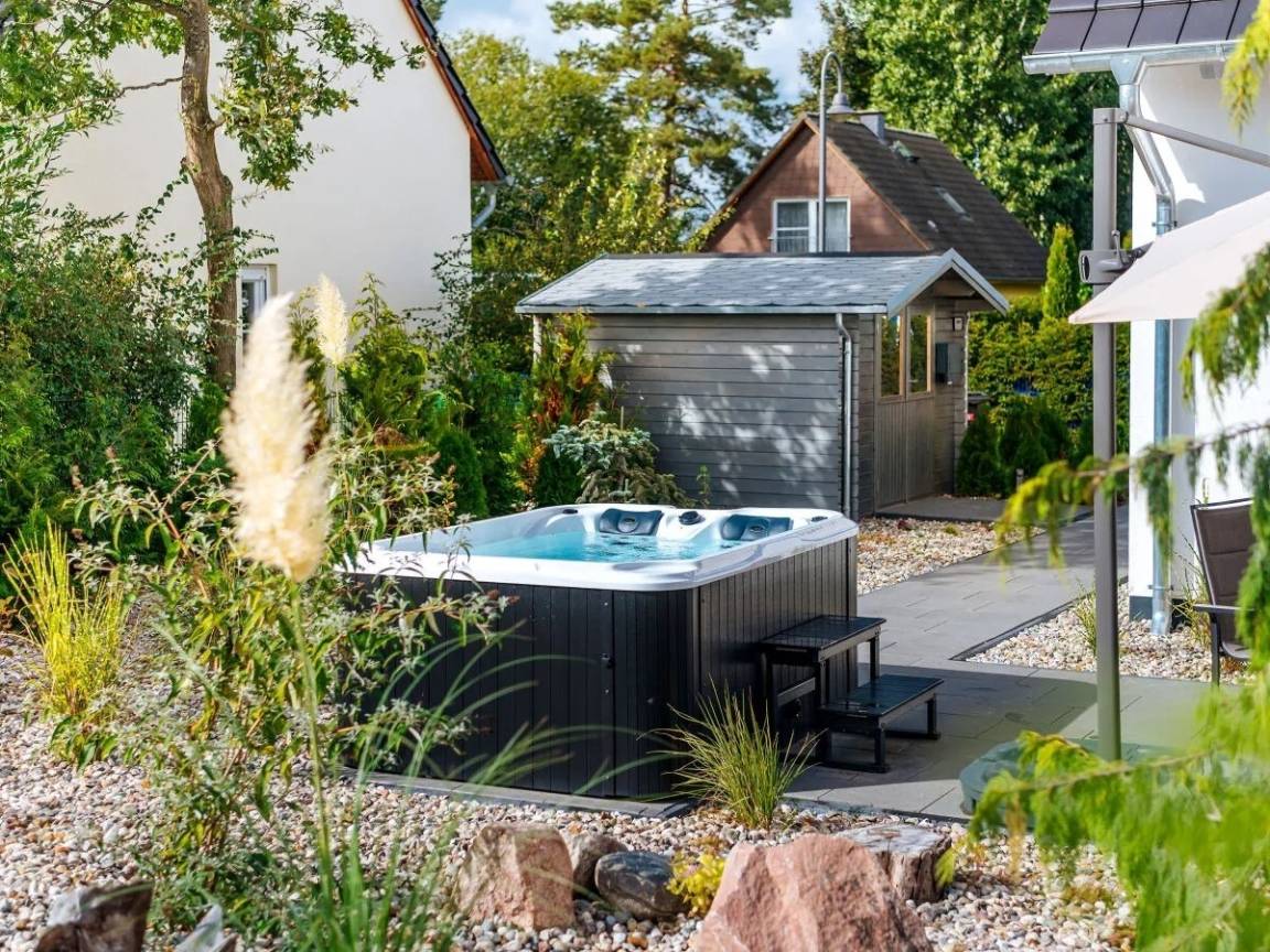100 M² Ferienhaus ∙ 2 Schlafzimmer ∙ 6 Gäste - Malchow