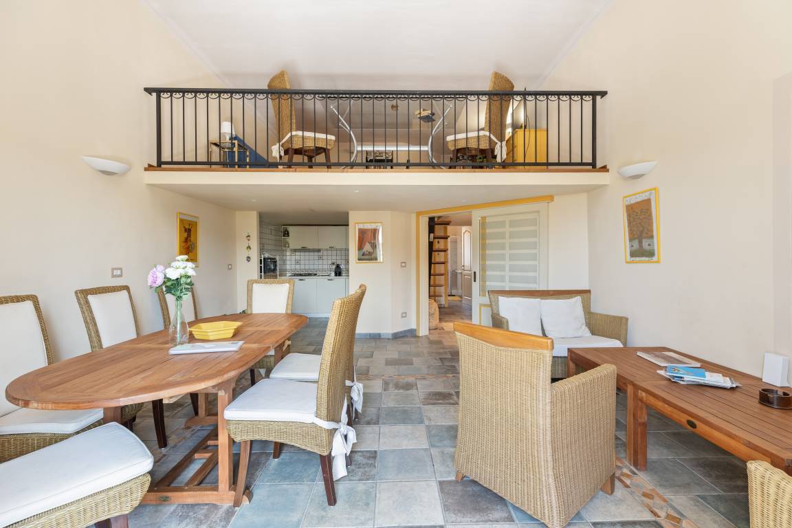 160 M² Apartment ∙ 3 Bedrooms ∙ 11 Guests - Bosa