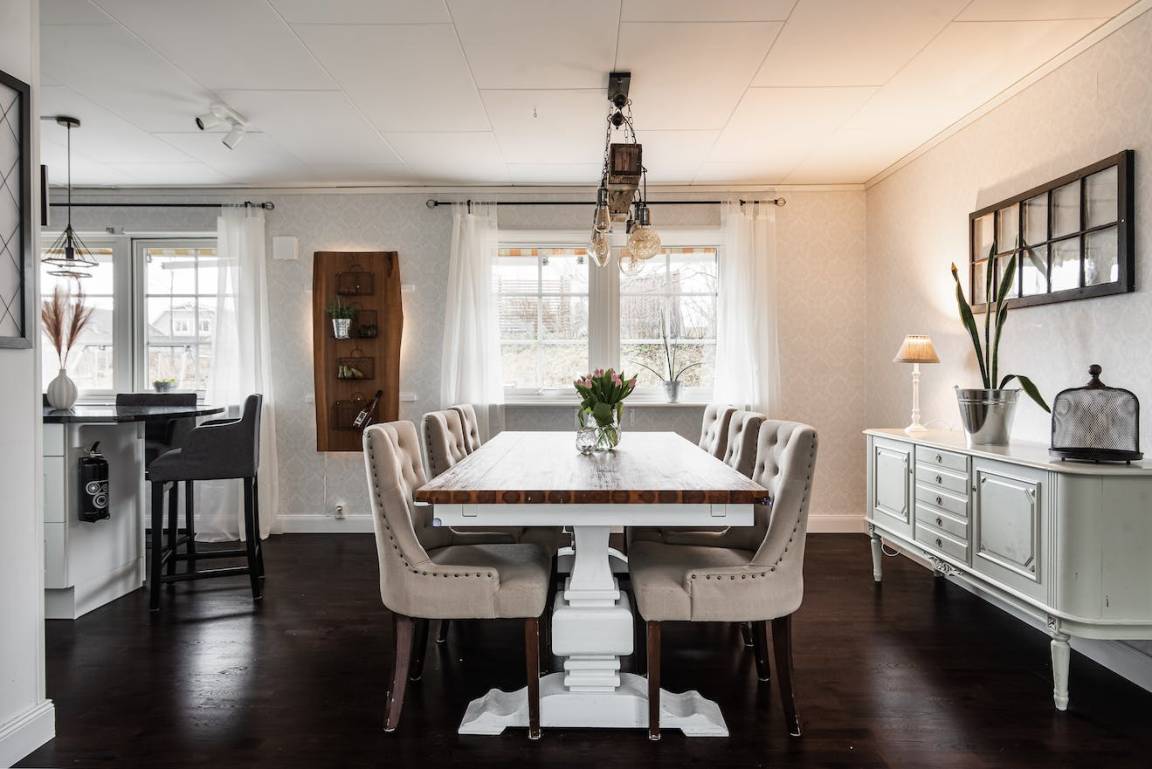 195 M² House ∙ 4 Bedrooms ∙ 6 Guests - Växjö