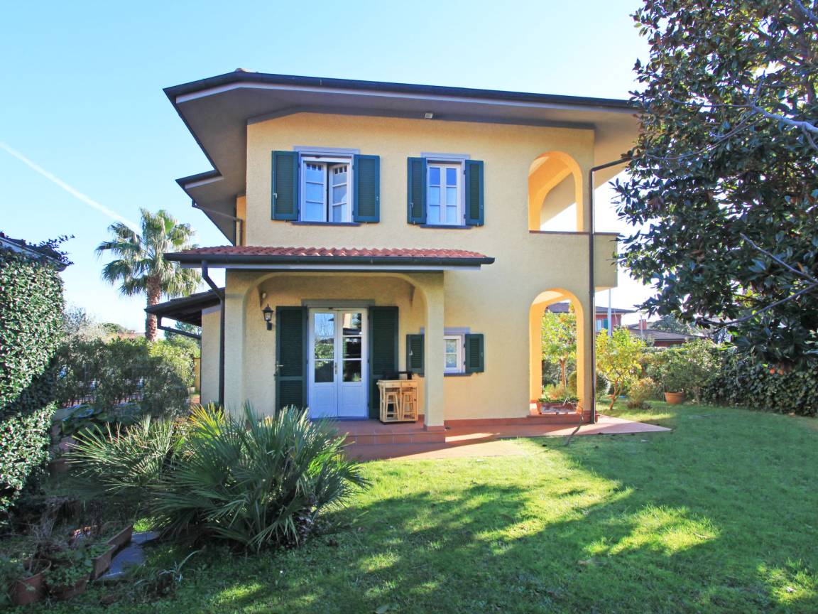 150 M² Ferienhaus ∙ 4 Schlafzimmer ∙ 6 Gäste - Forte dei Marmi