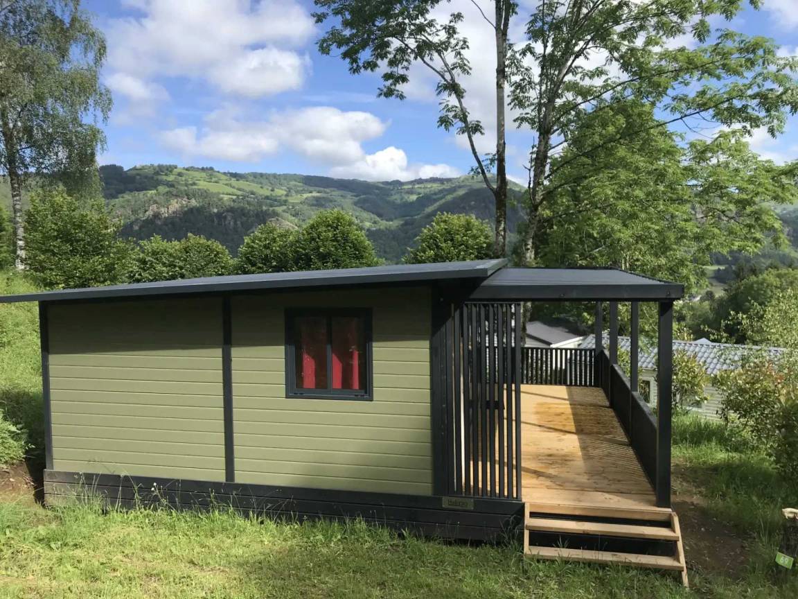25 M² Chalet ∙ 2 Chambres ∙ 5 Personnes - Cantal