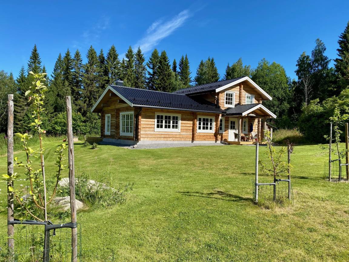 160 M² Hus ∙ 4 Sovrum ∙ 8 Gäster - Bräcke