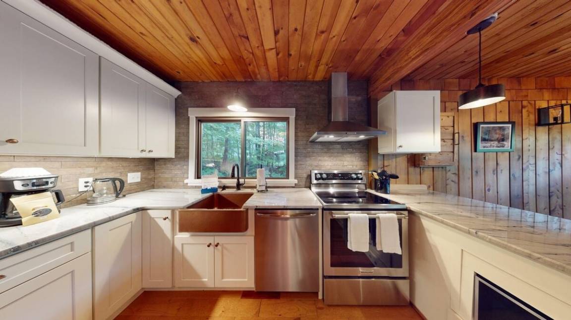 256 M² House ∙ 6 Bedrooms ∙ 16 Guests - Ludlow, VT