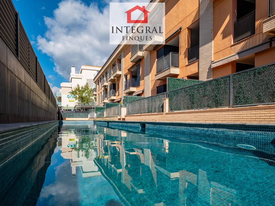 96 M² Apartamento ∙ 2 Habitaciones ∙ 4 Huéspedes - Palamós