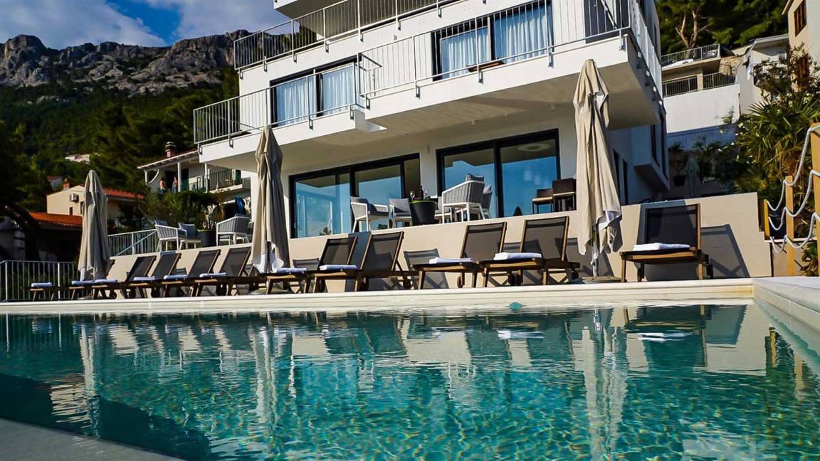 639 M² ヴィラ ∙ 寝室: 9 ∙ ゲスト18 人 - クロアチア共和国