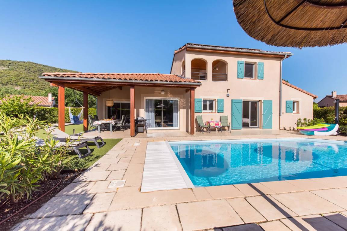 Maison De Vacances ∙ 4 Chambres ∙ 8 Personnes - Vallon-Pont-d'Arc