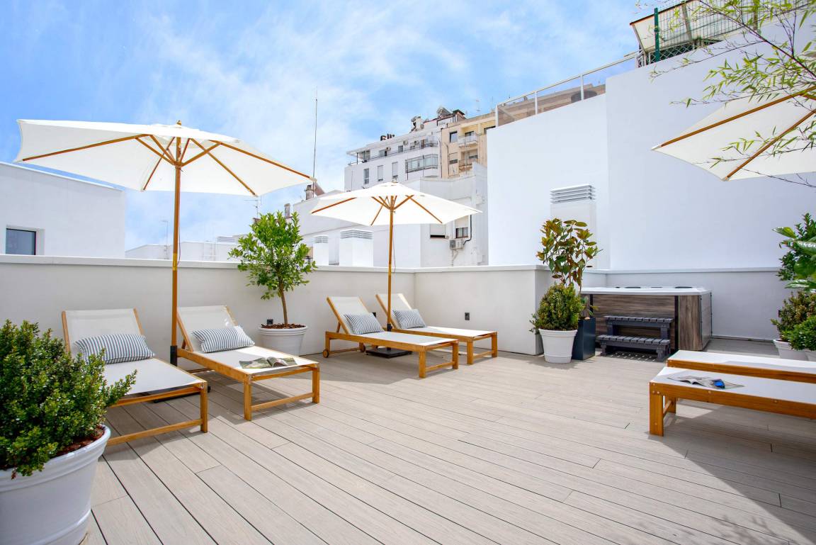 158 M² Apartamento ∙ 3 Habitaciones ∙ 6 Huéspedes - Sevilla