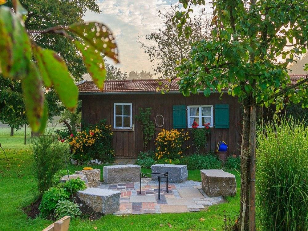 40 M² Ferienwohnung ∙ 1 Schlafzimmer ∙ 2 Gäste - Waldkraiburg