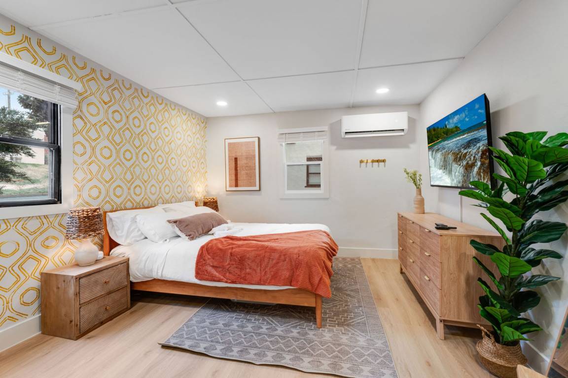 House ∙ 1 Bedroom ∙ 4 Guests - Manitou Springs, CO