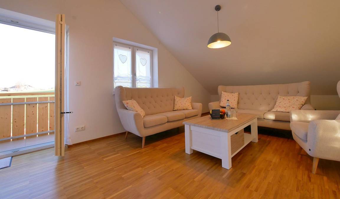 71 M² Ferienwohnung ∙ 1 Schlafzimmer ∙ 4 Gäste - Nesselwang