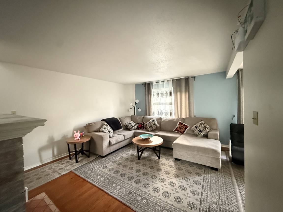 167 M² Private Room ∙ 3 Bedrooms ∙ 4 Guests - Ottawa