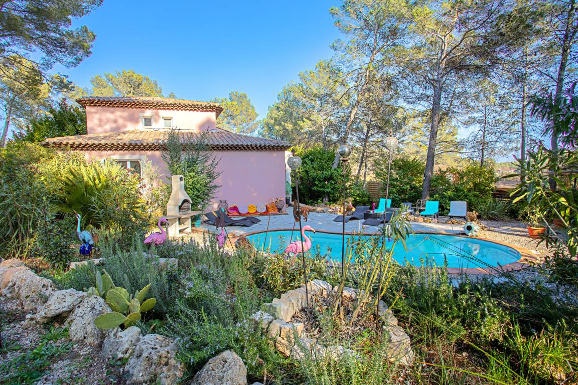 140 M² House ∙ 4 Bedrooms ∙ 8 Guests - Draguignan